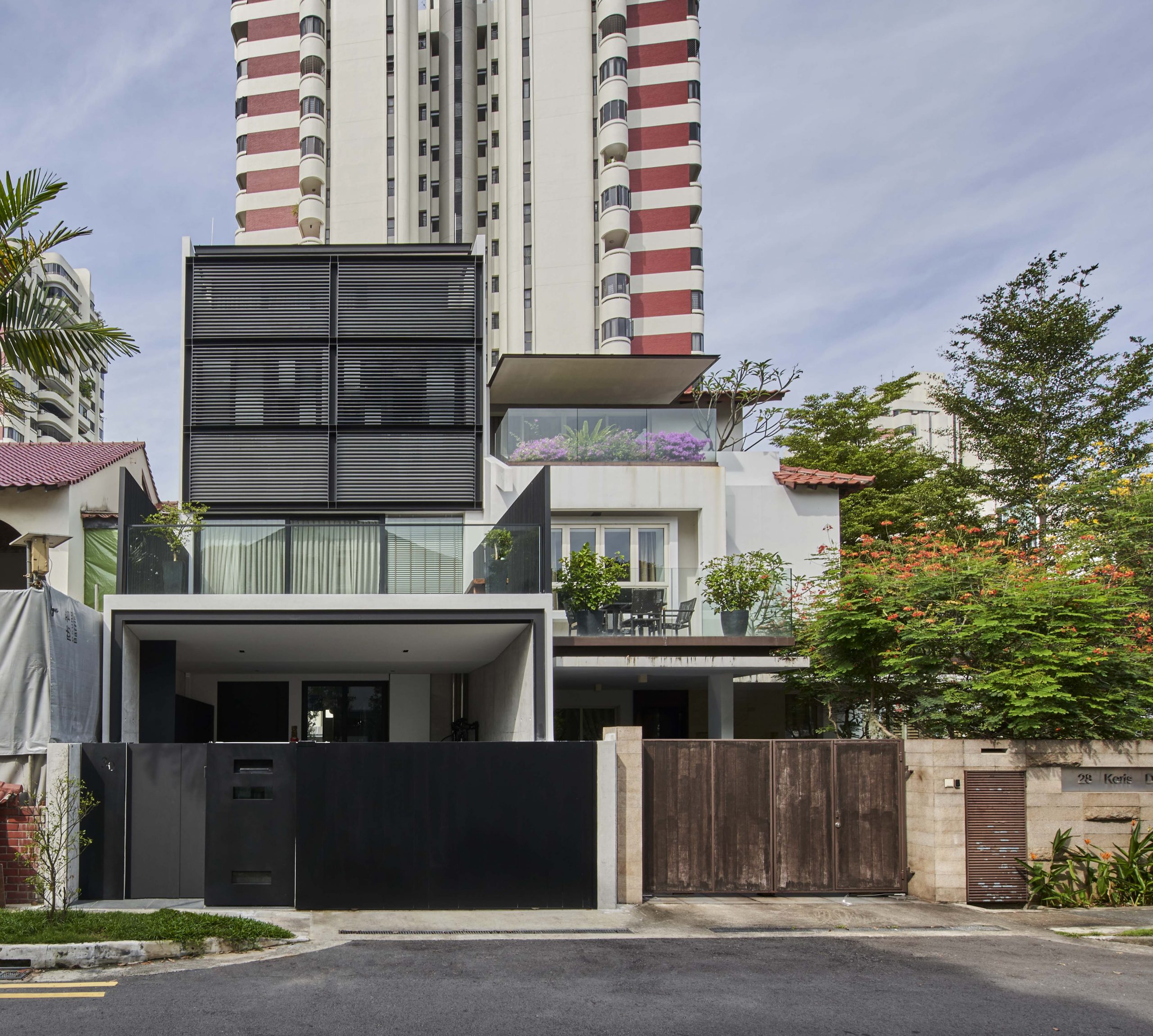 DOUBLE VOLUME HOUSE – Edmund Ng Architects