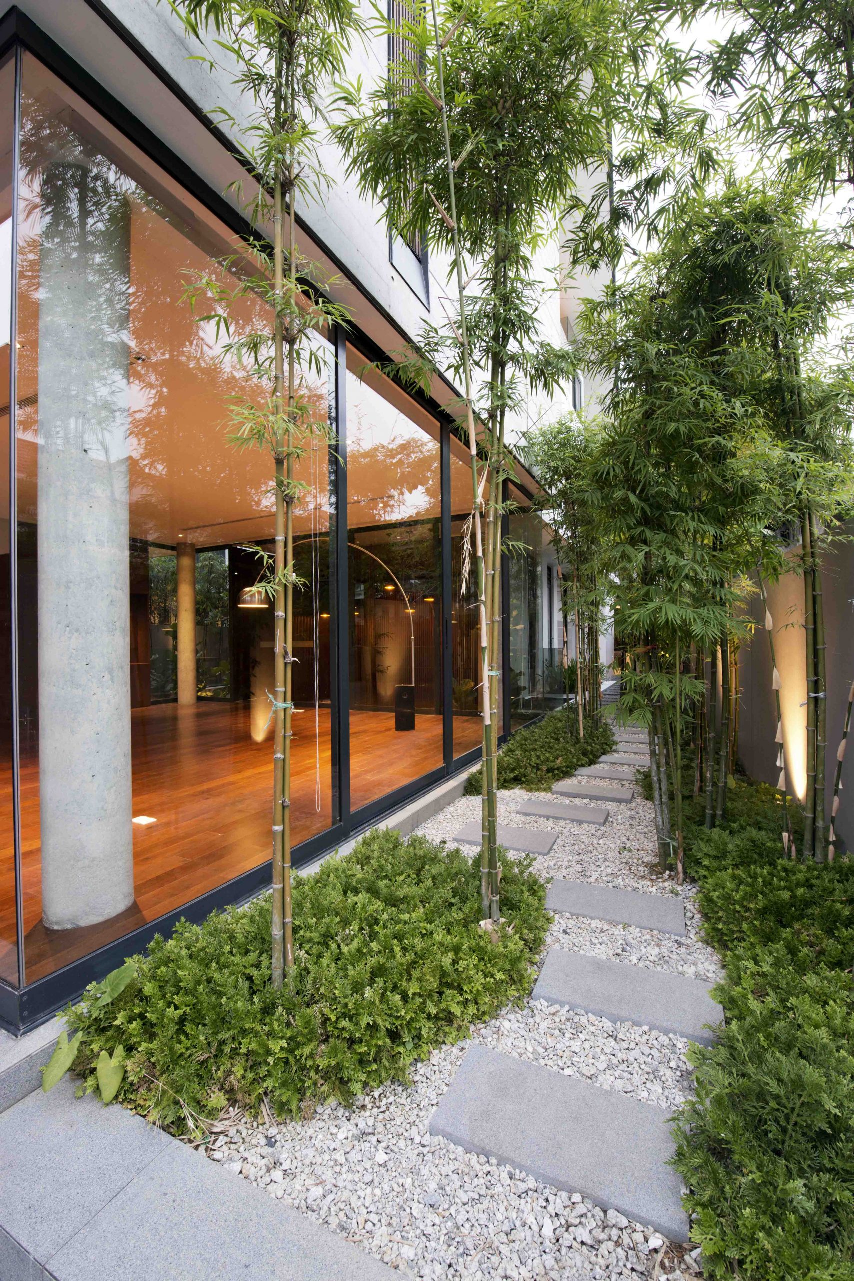 SECRET GARDEN – CHILTERN DRIVE – Edmund Ng Architects