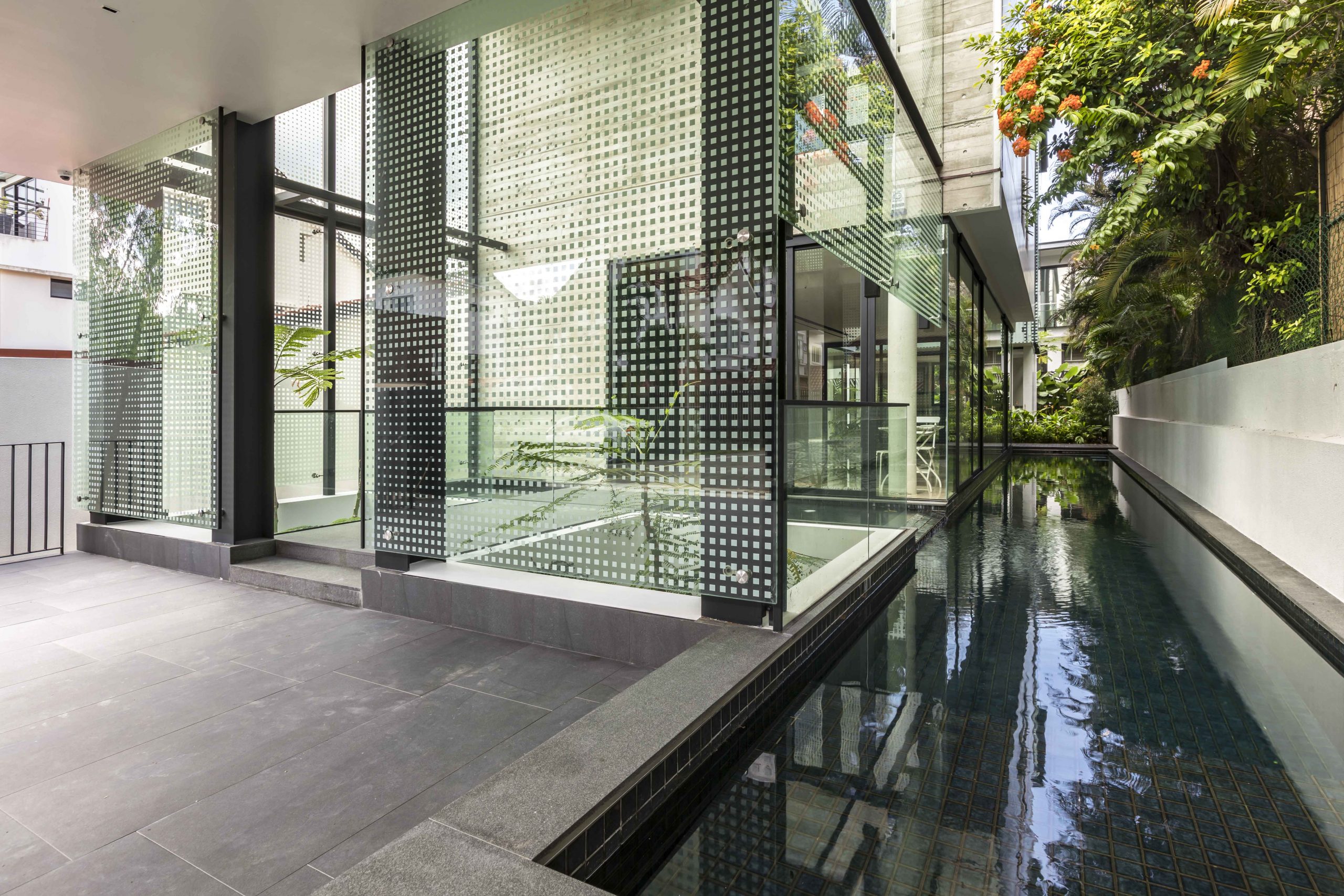 GLASS HOUSE – JALAN PANDAN – Edmund Ng Architects