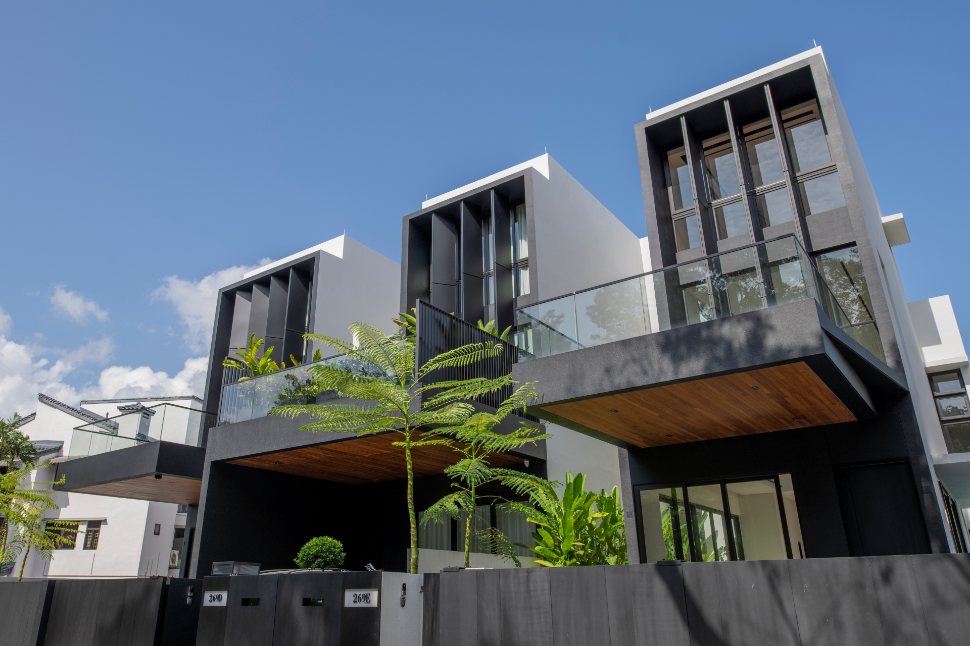SIX AVENUE – Edmund Ng Architects